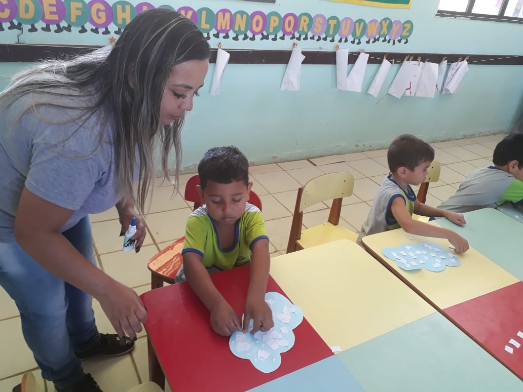 Alunos da creche participam de atividade especial sobre letras do ...